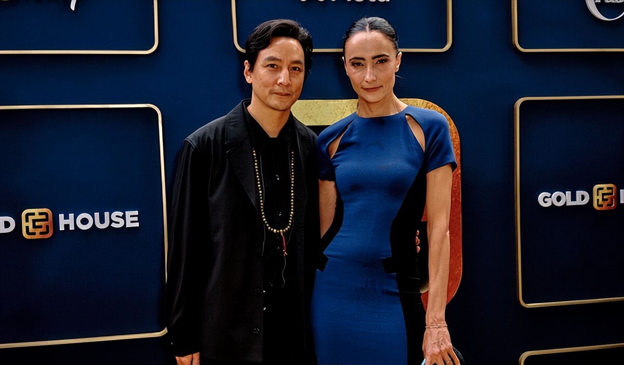 How did Wu Yanzu's wife become so old? It is rare that she looks like a ...