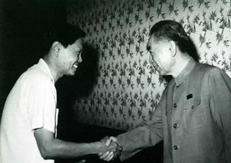 100-year-old physicist Yang Zhenning: Weng Fan, who is 54 years younger ...