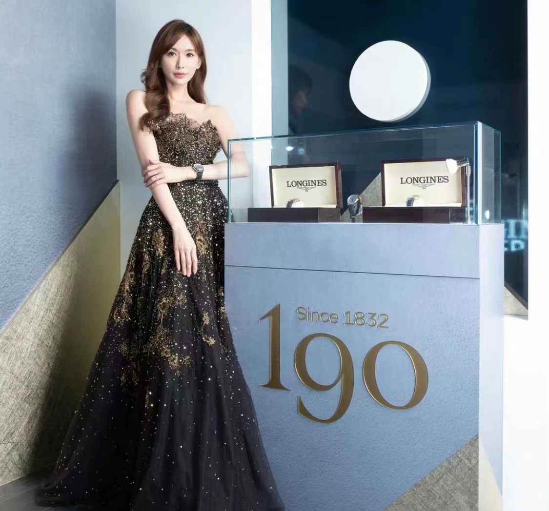 The new look of Lin Chiling's event is so beautiful, wearing a black ...