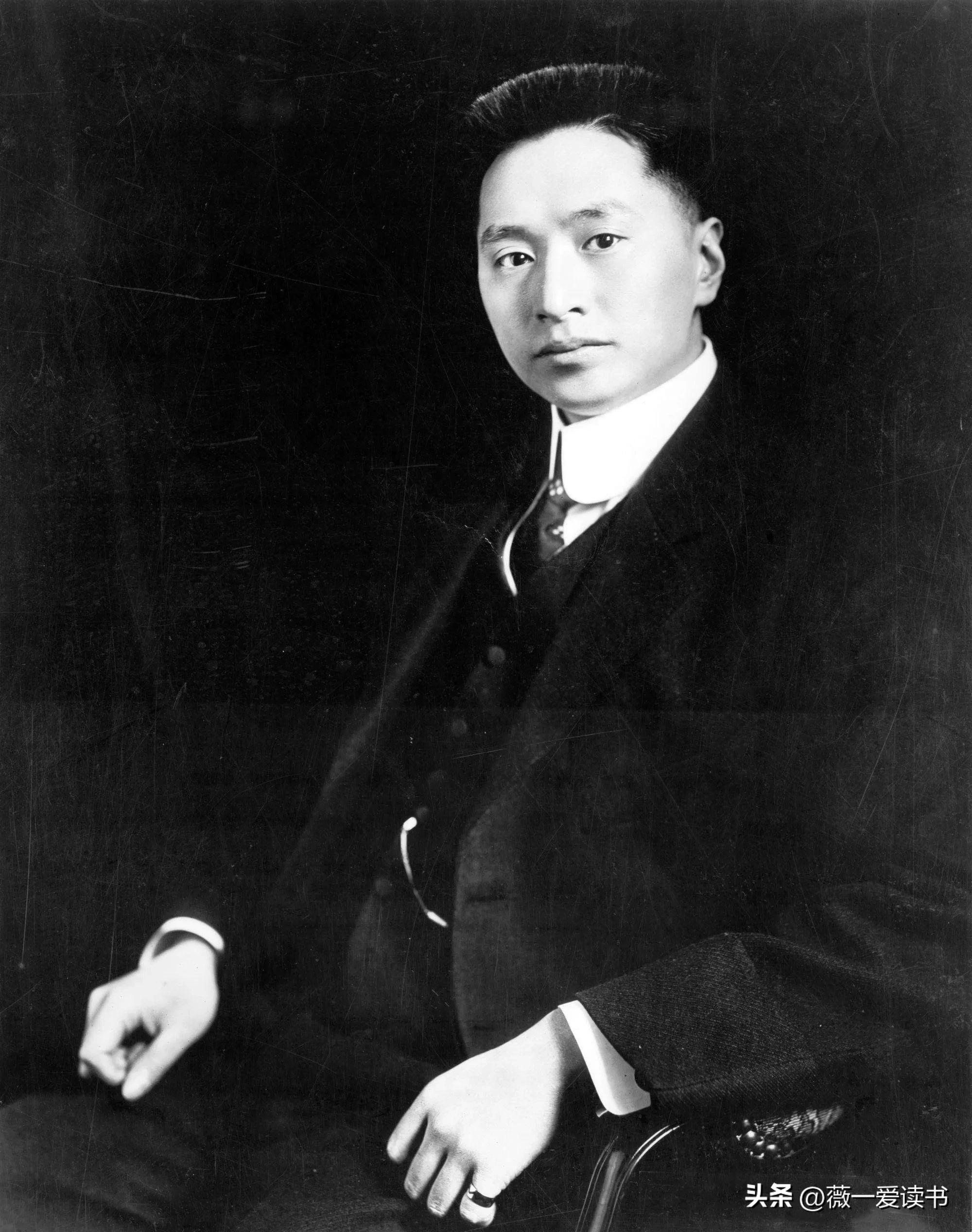 Gu Weijun: His four wives helped him start his career all the way, and ...