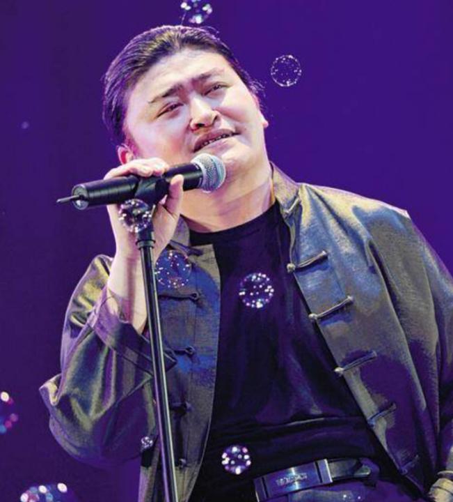 The current situation of the famous singer Liu Huan: He is addicted to ...
