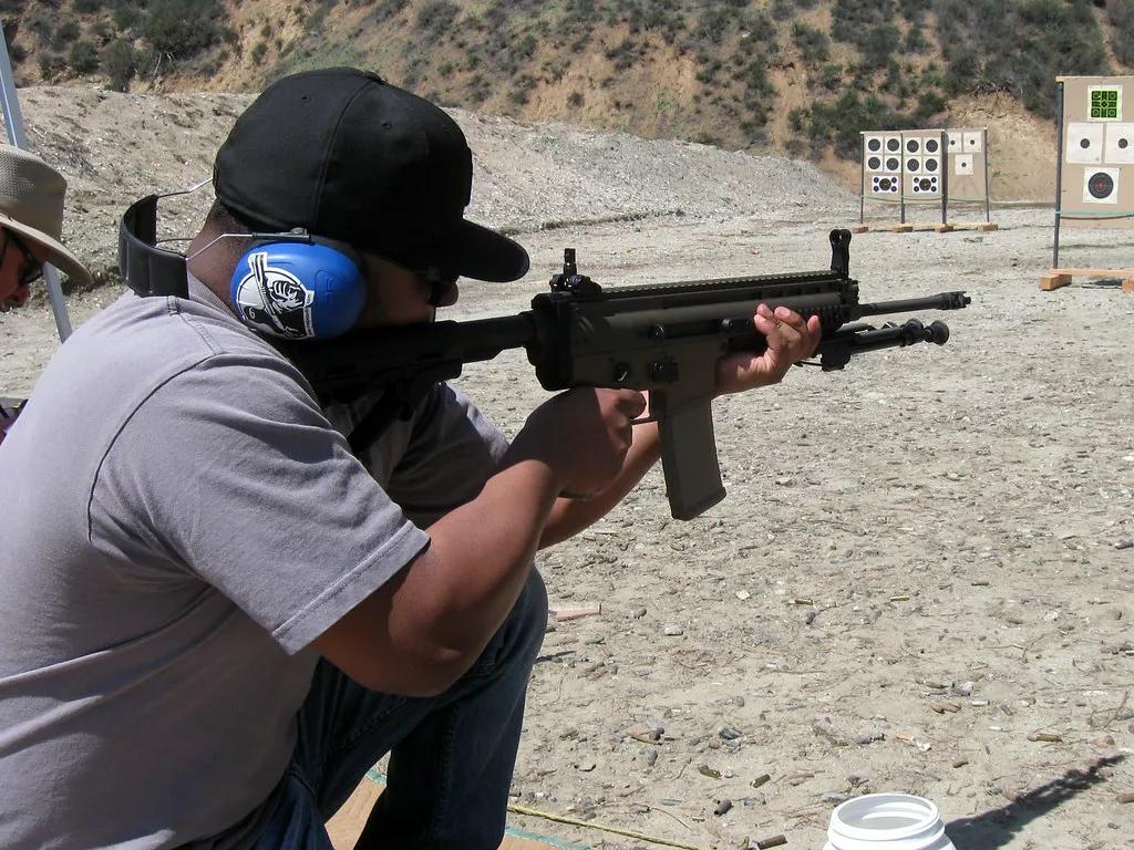 How powerful is the US military SCAR rifle? With a range of 1000m, it ...