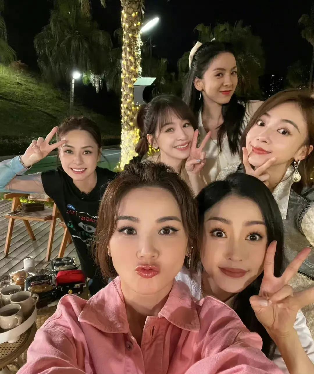 The latest news from the entertainment industry, there are many stars ...