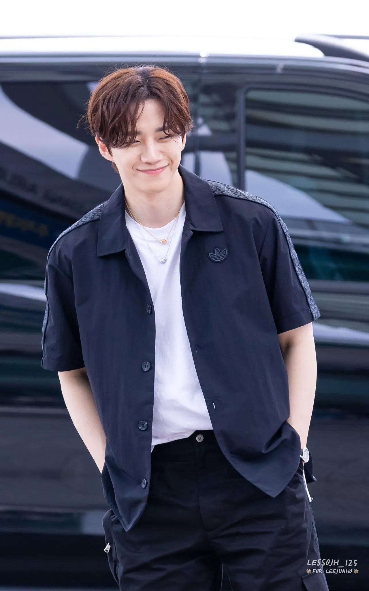 From a Hallyu idol to an international superstar, Li Junhao completed ...