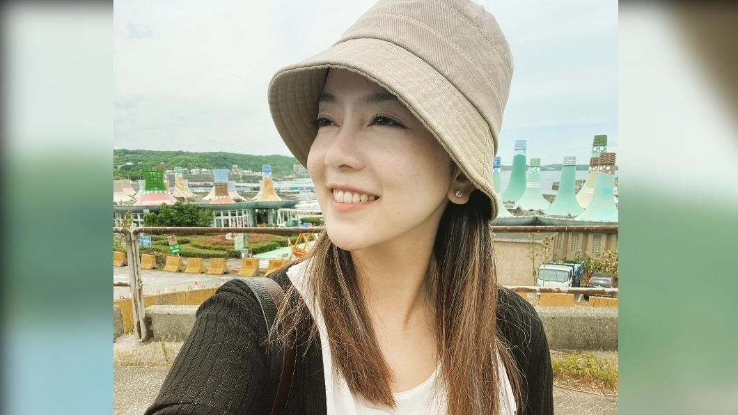 Yu Hongyuan's "Sweet leaning on Zhou Yumin" flashes to celebrate his ...