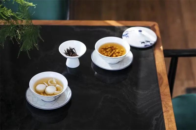 Suzhou people who love sweets start the new year with cakes - iNEWS