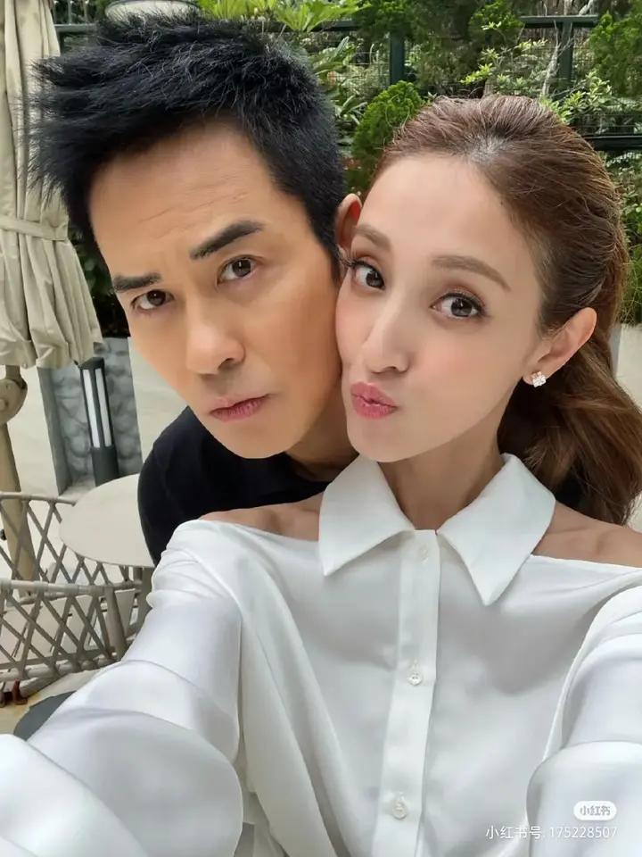 Chen Kailin posted an intimate photo with her husband - I love you not only in 520 - iMedia