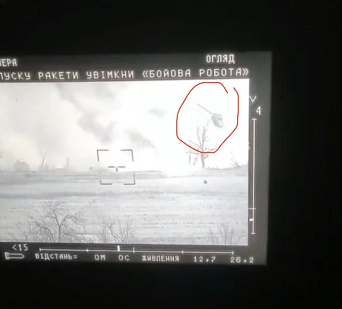 The Ukrainian anti-tank missile fired, the Russian T90 broke the record ...