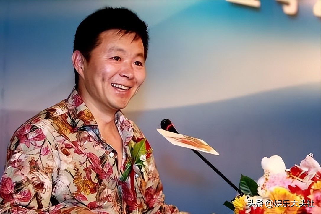 Wang Hongwei, the prince of the West: lost his father at the age of 4, and his mother has been ...