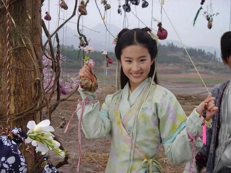 The new version of "Sword" Zhao Ling'er became popular before it was broadcast, and Xiaohua Yang ...