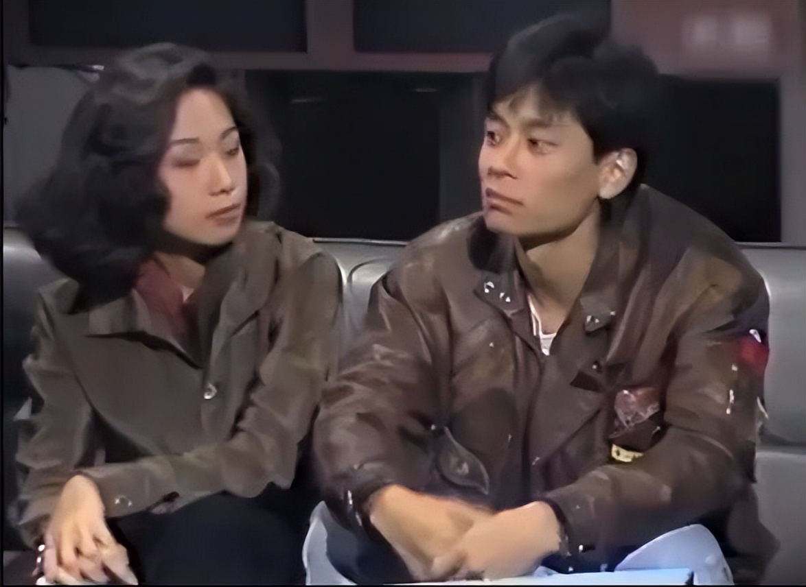 Perfect combination of gorgeous voice with Wang Jielin and Lin Yilian's classic duet "Gentle You ...