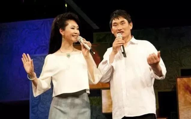 Zhu Zhiwen is a farmer singer, a professional singer, and a singer ...