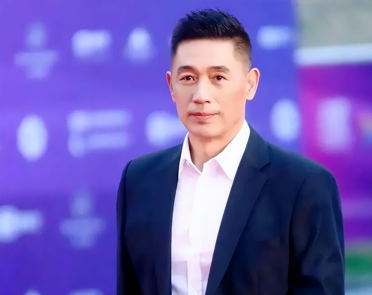 Famous actor Shi Liang: After divorcing Cong Shan, he remarried with an ...