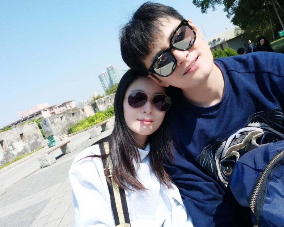 Wang Yuanke and Wang Yu celebrated the twin sons' birthdays together ...