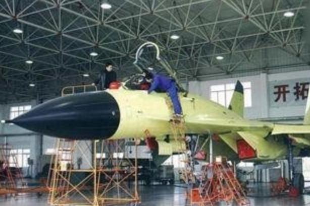 J-11BG fighter: The new ultimate weapon of the Chinese Air Force ...