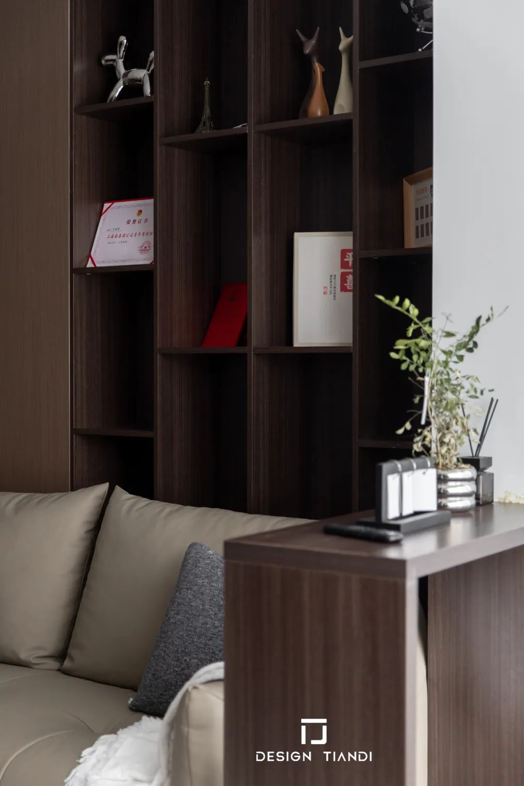 [Real scene case] 105 square meters of classic wood-colored space, the ...