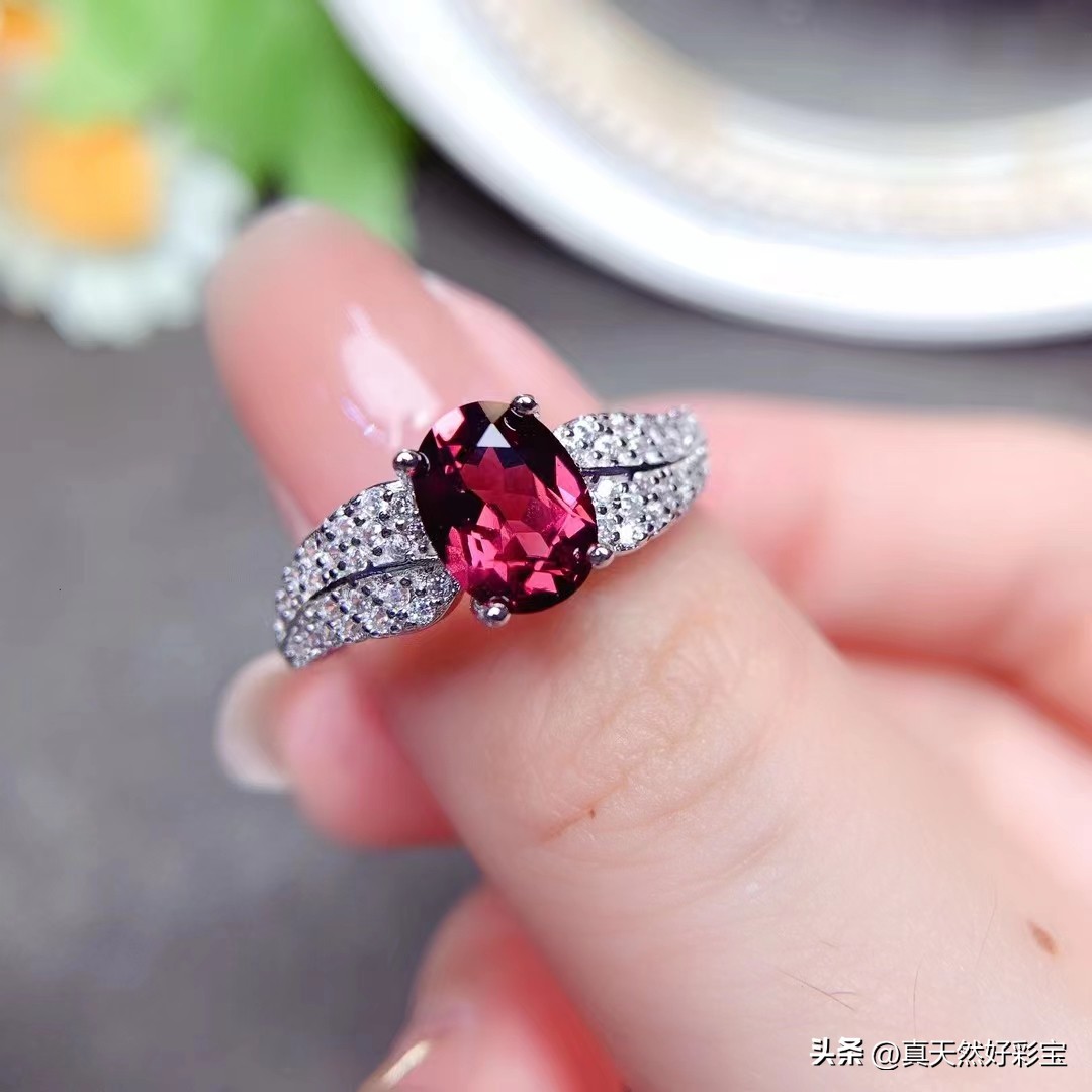 s925 silver inlaid natural magnesium aluminum garnet ring - iNEWS