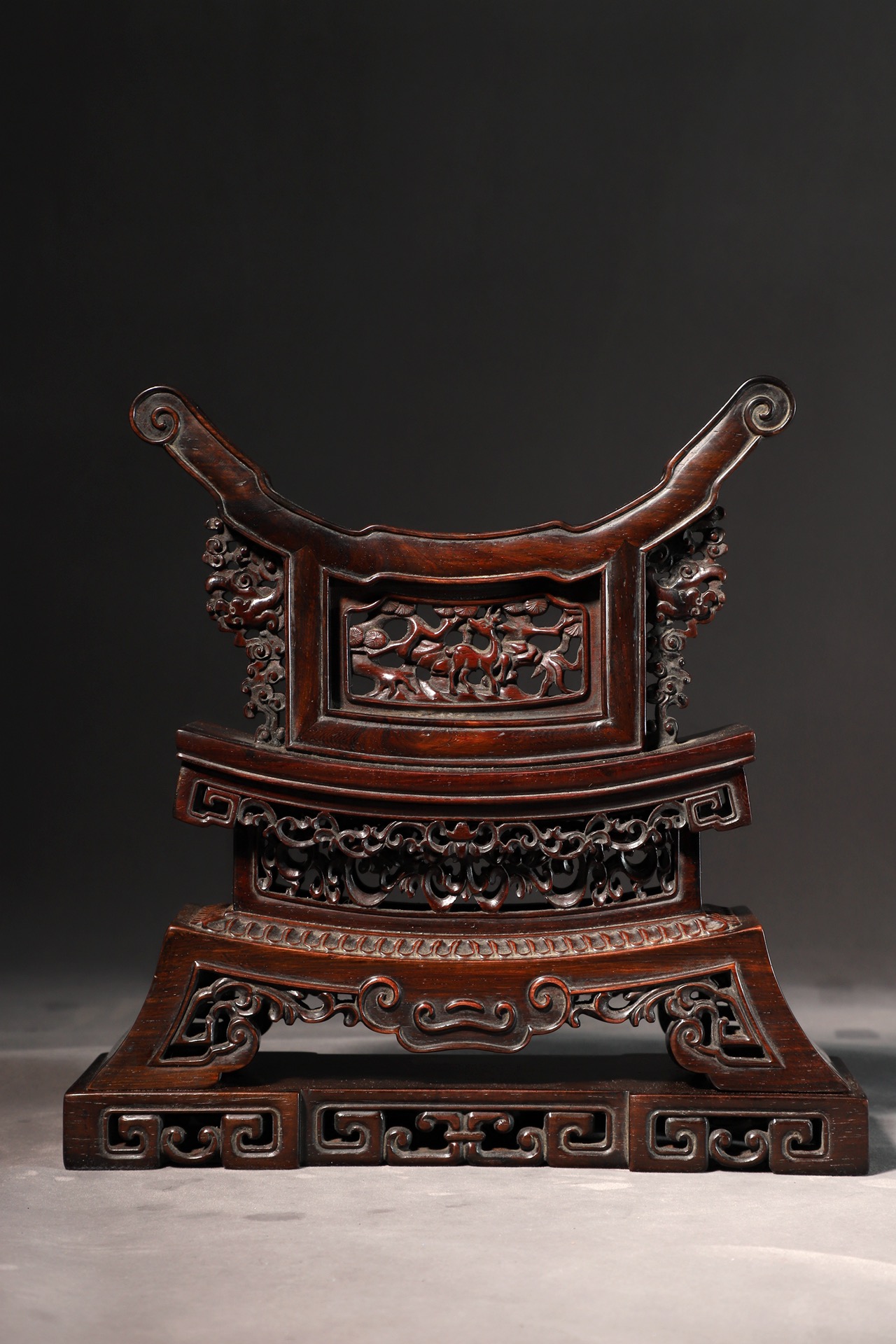 The head of the ten friends of the study - interstitial screen - iMedia
