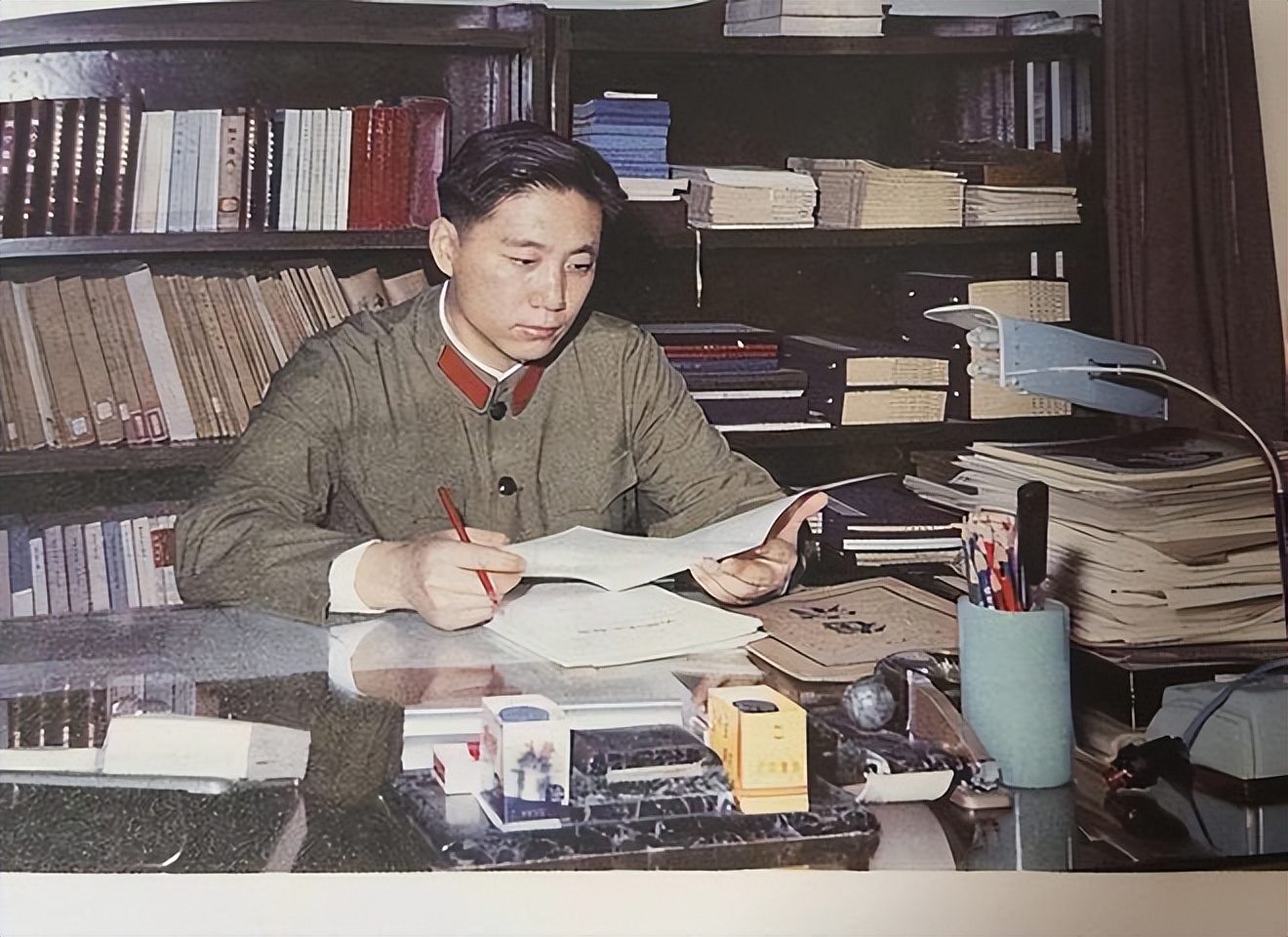 Where did Wang Hongwen, the leader of the "Gang of Four" go after ...