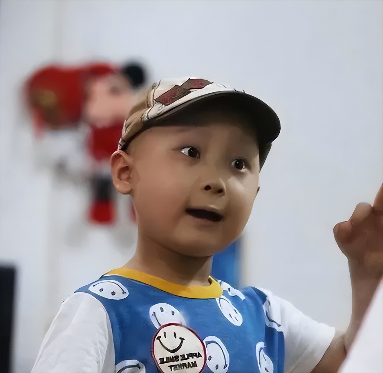 Opera prodigy Deng Minghe: At the age of 6, he went to the Spring ...