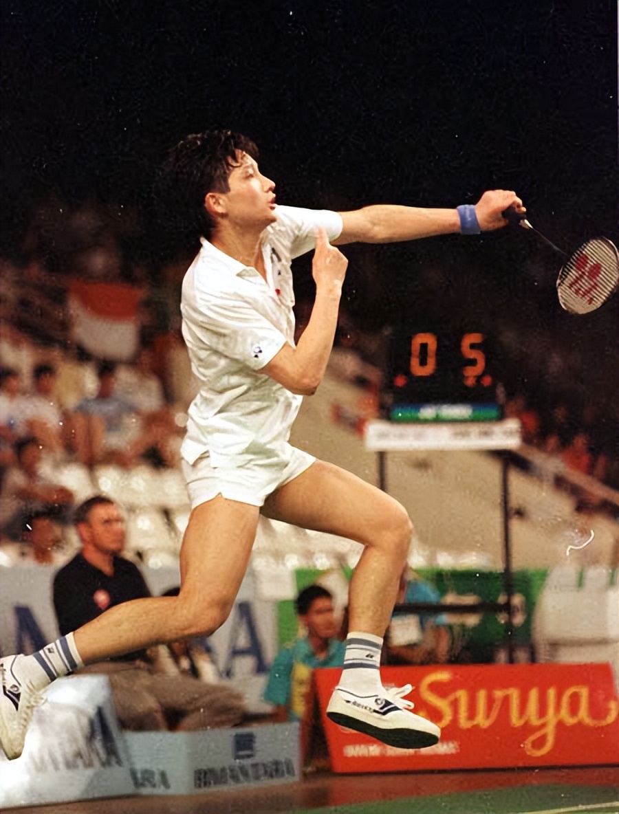 He is the "Four Heavenly Kings" in badminton. After retiring, he has no ...