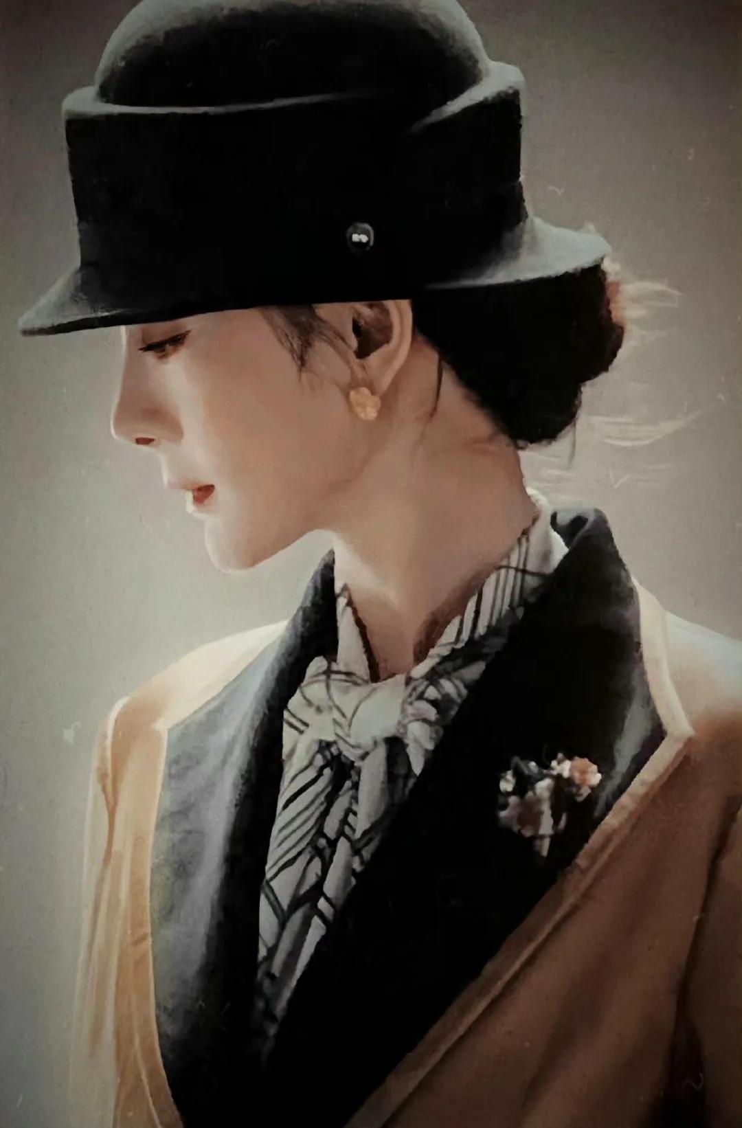 Yang Mi's new drama military uniform Reuters, uniform + cheongsam, is ...