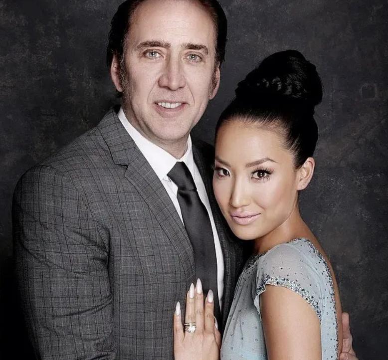 Nicolas Cage becomes a dad 3 times!The 30-year-old Japanese wife ...