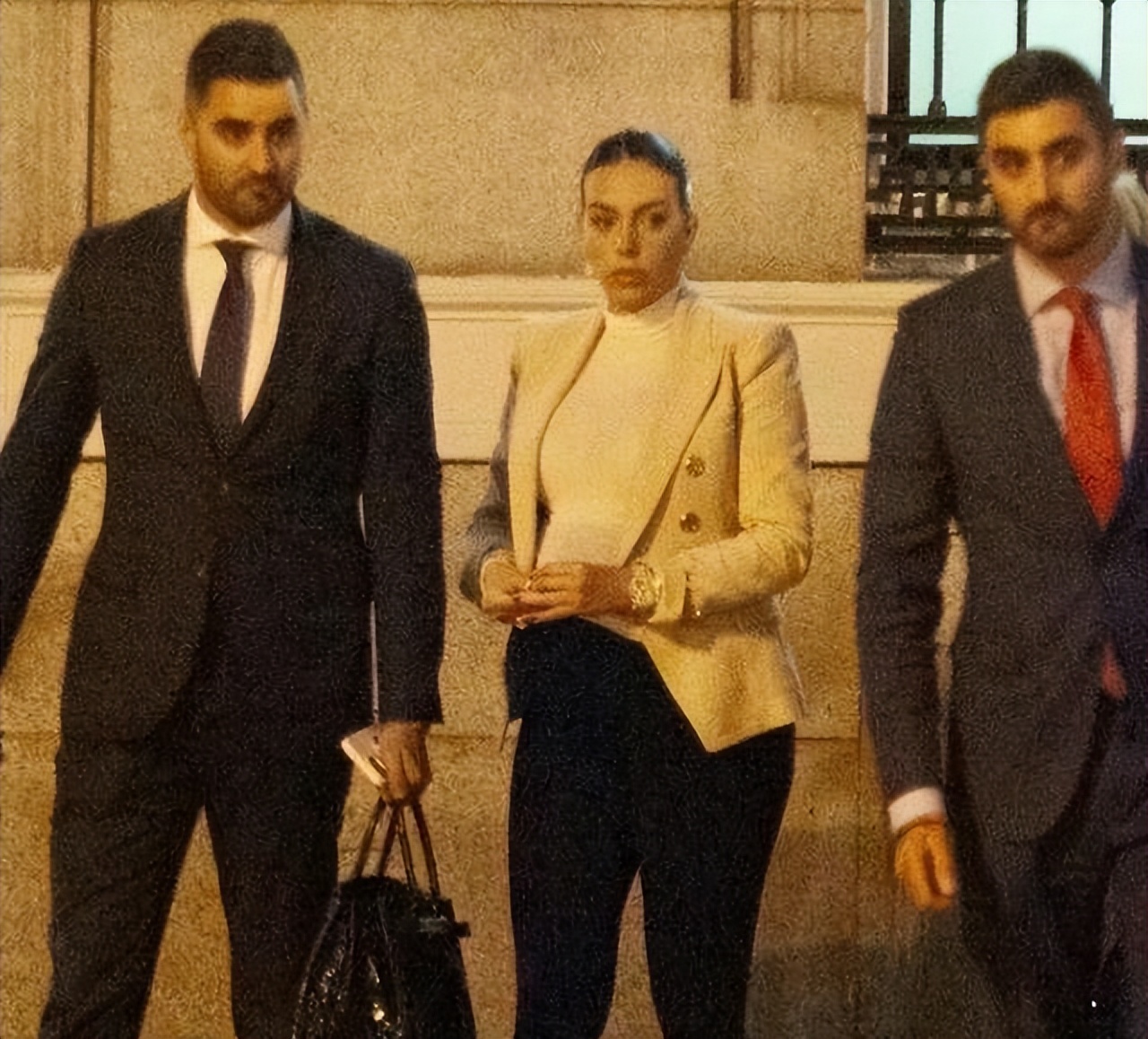 C Luo Georgina's personal twin bodyguard, how much is the Jorge ...