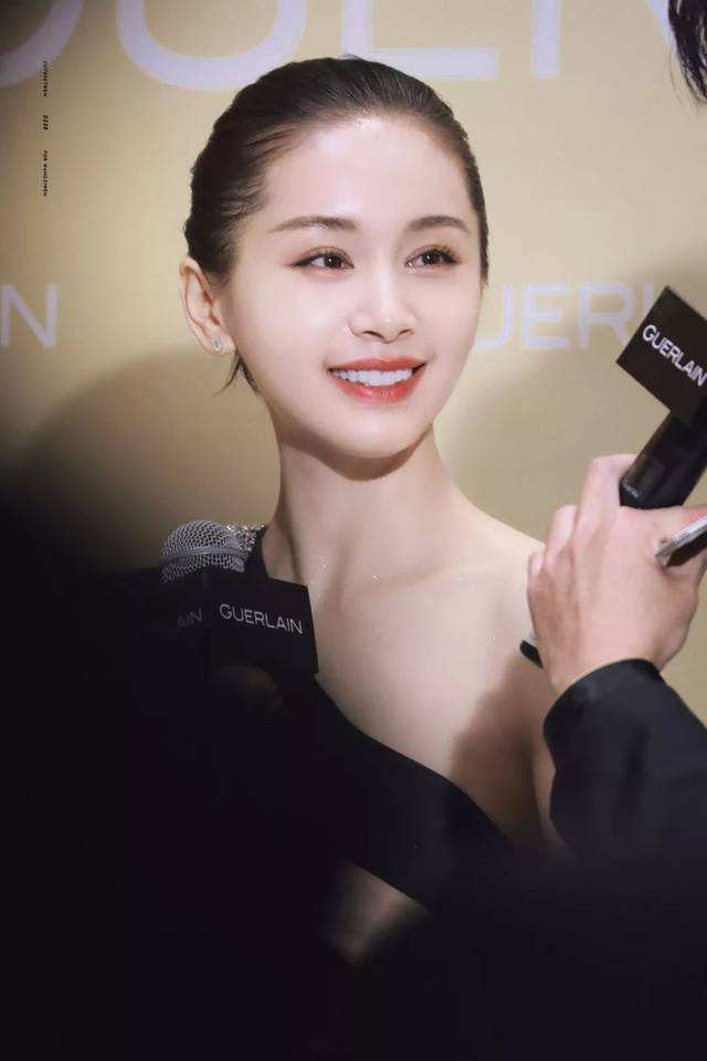 There are "tall face" actresses, I only take these 5, the actual one is ...