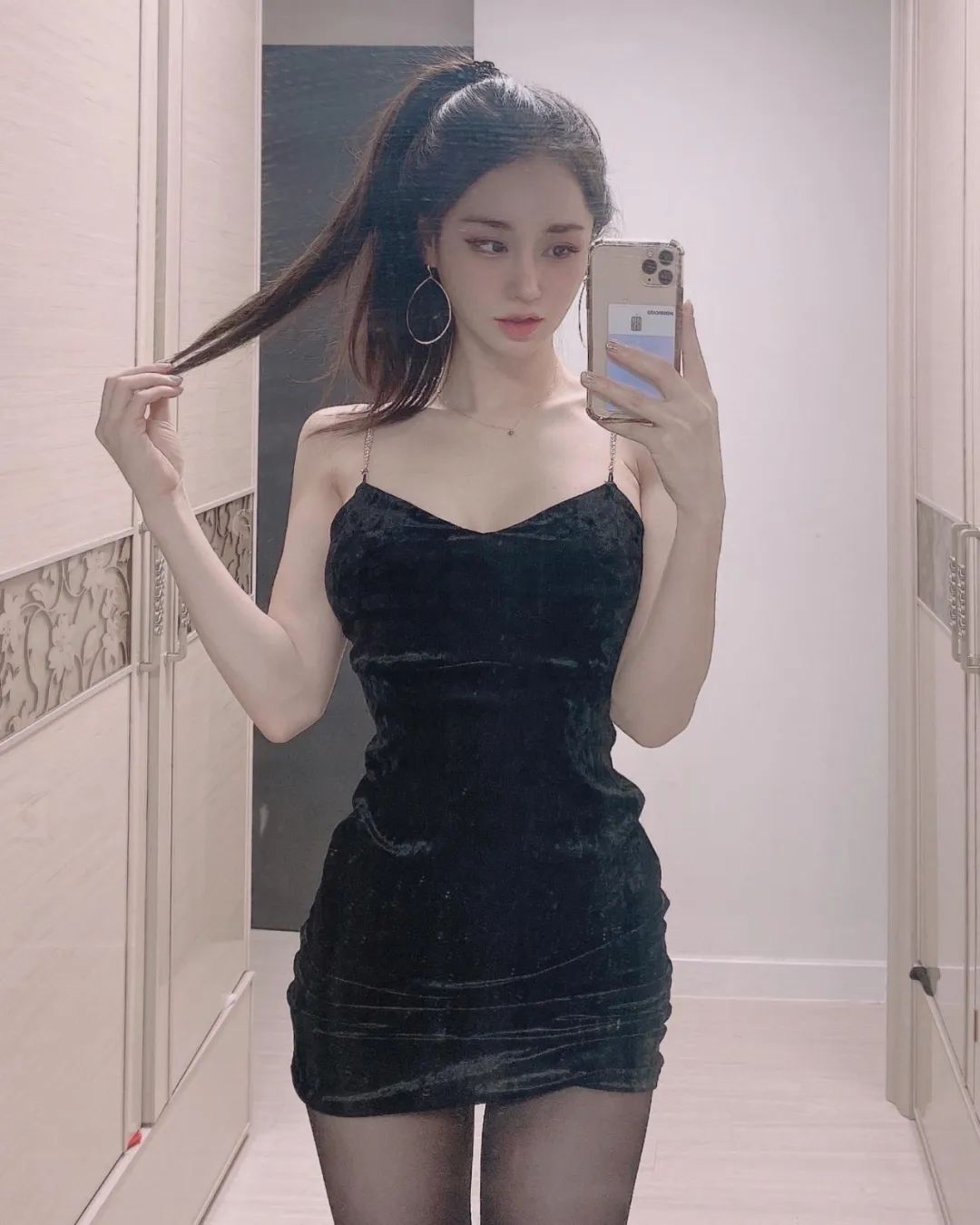 South Korea's Kardashian Candyseul, otaku dream, royal sister style - iNEWS