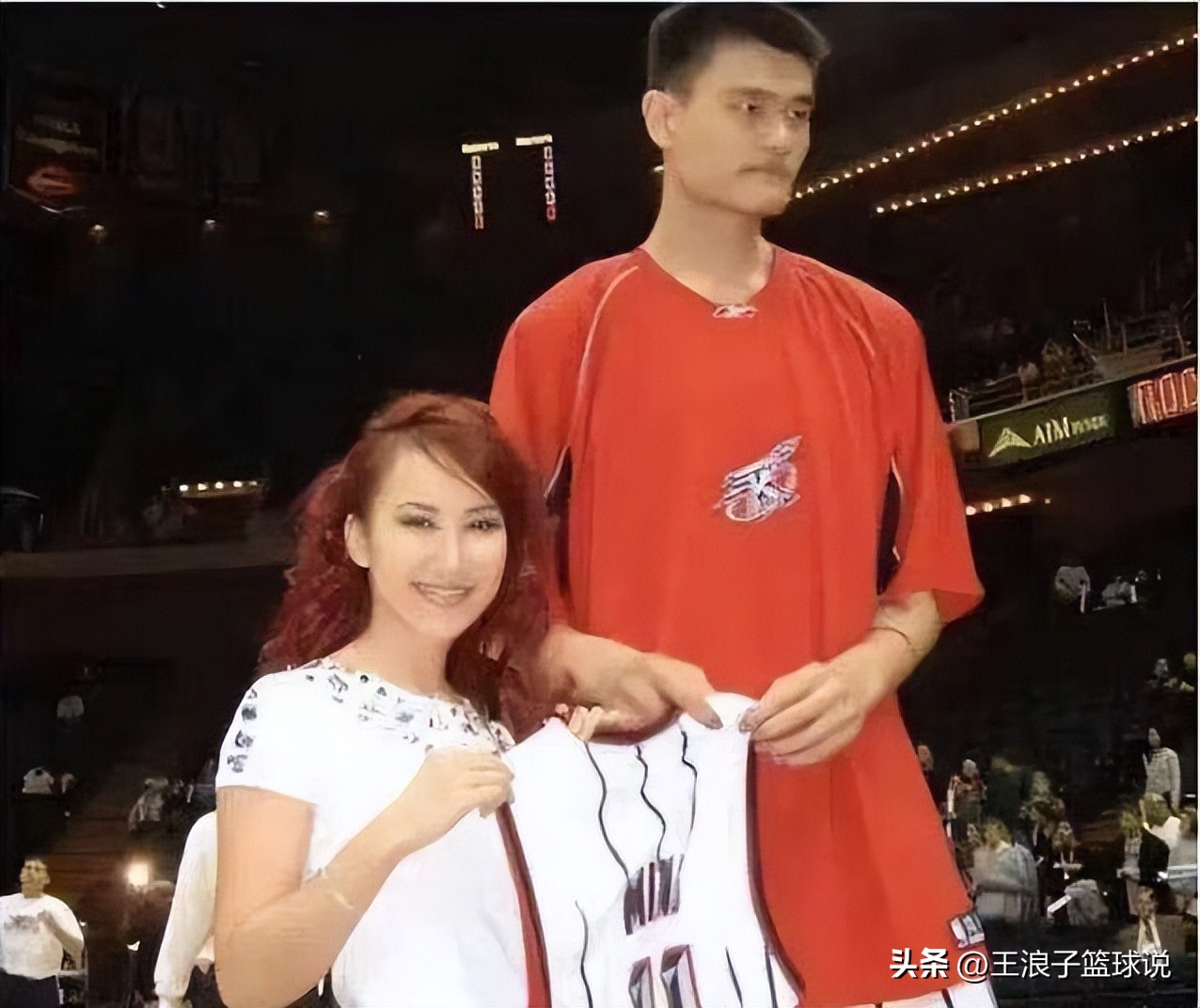 The first Chinese singer to sing in the NBA, Yao Ming's idol, Coco Lee ...