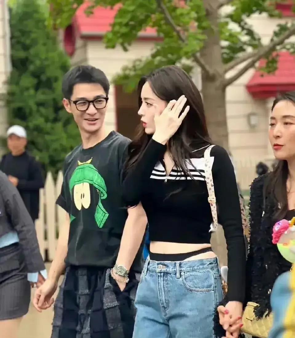 Actress Gu Li Nazha posted a selfie, and was reprimanded by netizens ...