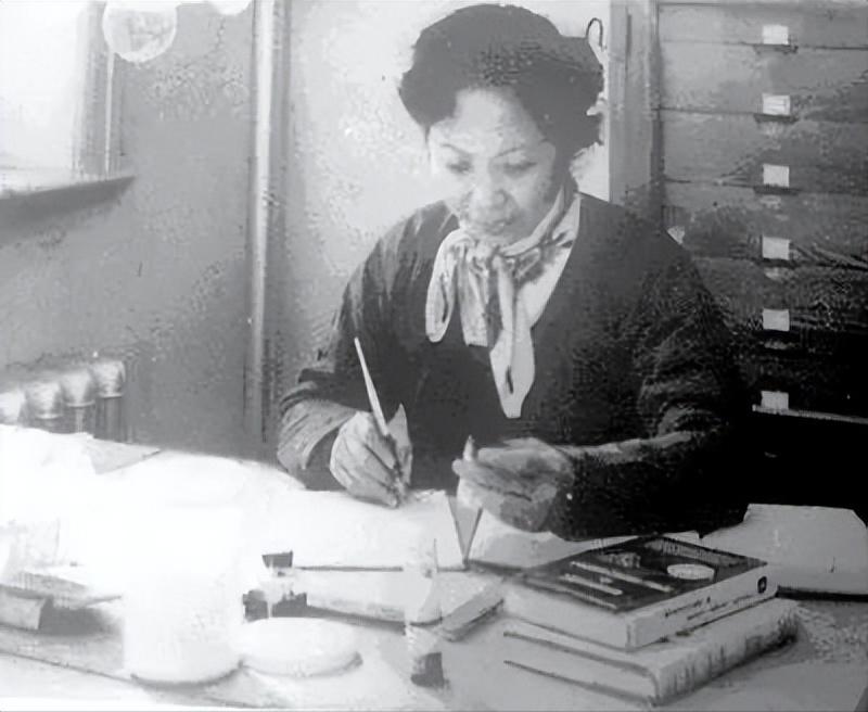 In 1957, Lin Lanying, the mother of semiconductors, returned to China ...