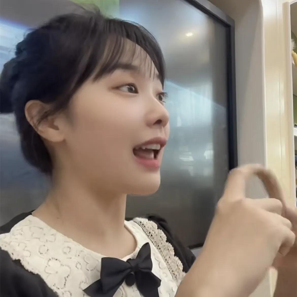 "Digging, digging" Mr. Huang attended the event, with obvious decree ...