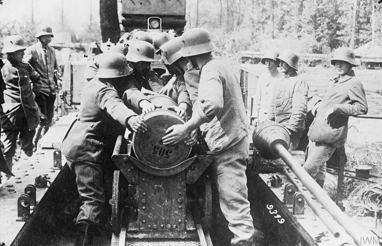 German Navy 15"/380mm "Long Max" rail gun - iNEWS