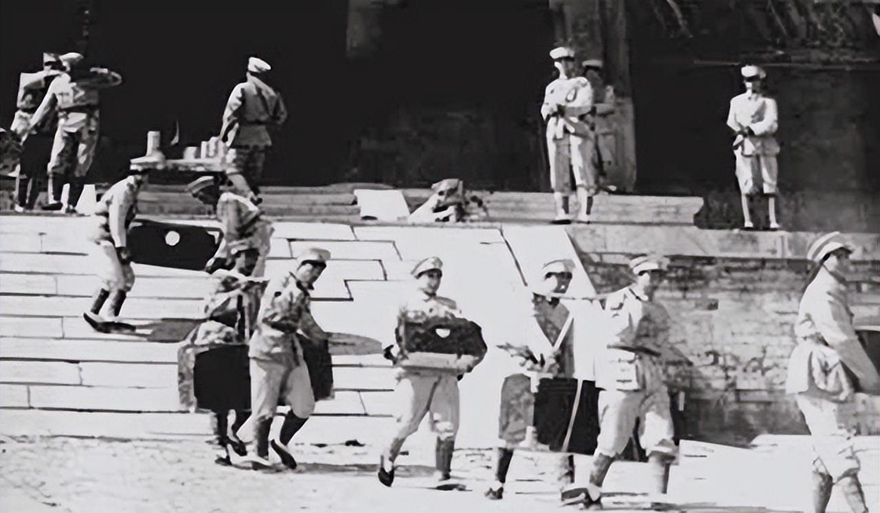 When Sun Dianying was a bandit digging the Qing Tomb, people did not ...