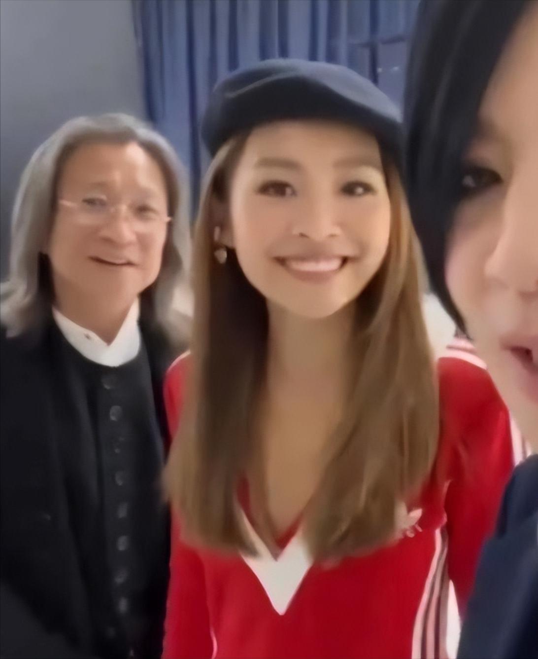 Wu Junru's 16-year-old daughter starred in a stage play, Qiu Shuzhen's ...