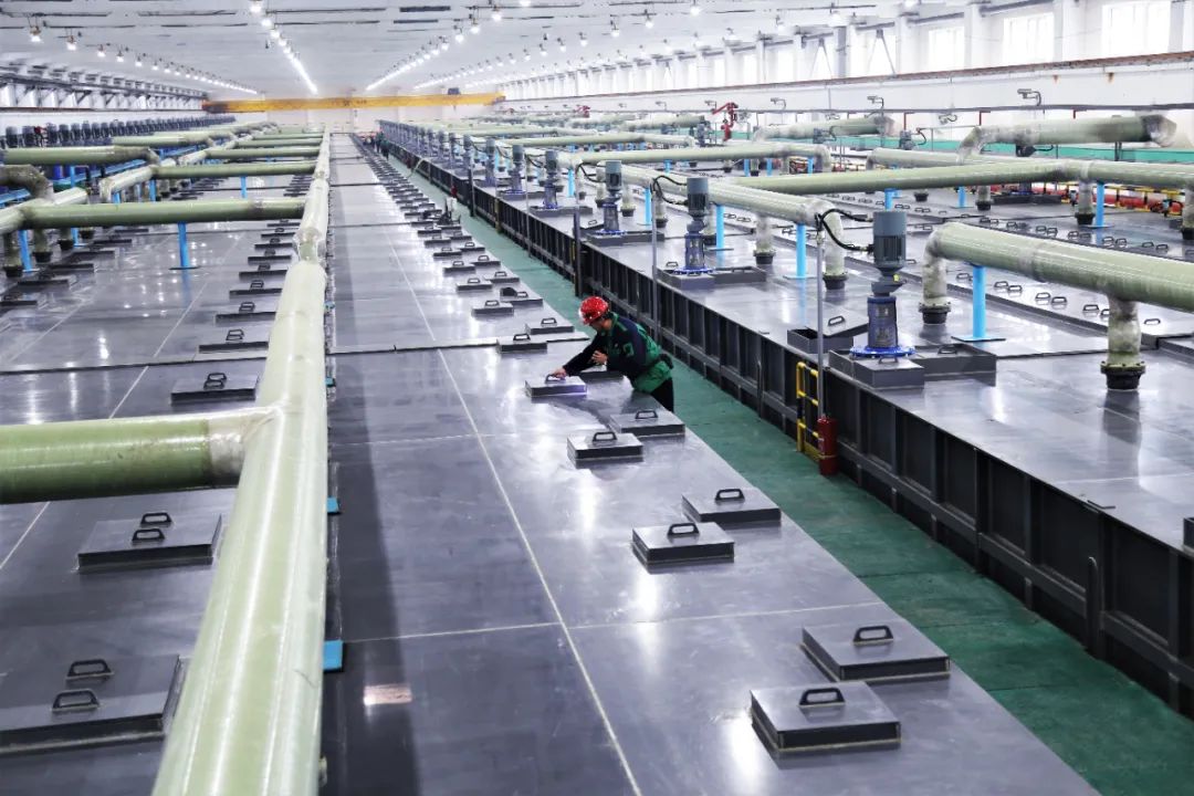 Jinchuan Nickel Salt: One end is connected to crude raw materials, and ...