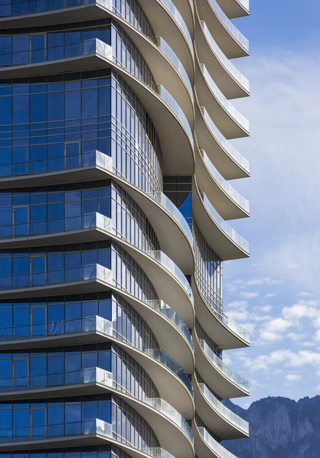 Sophia Tower - a luxury living experience that breaks through the ...