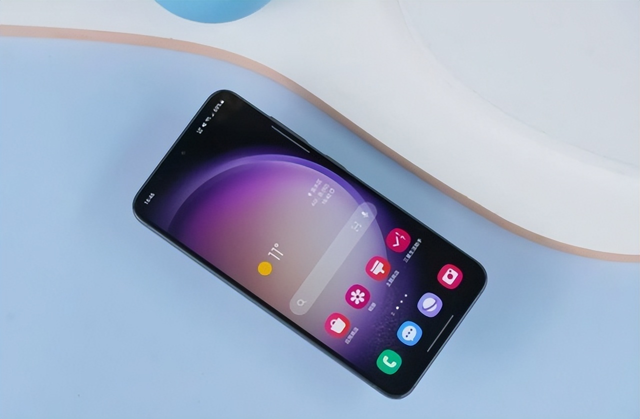 Your favorite small-screen mobile phone, these three models have been used for five years - iNEWS