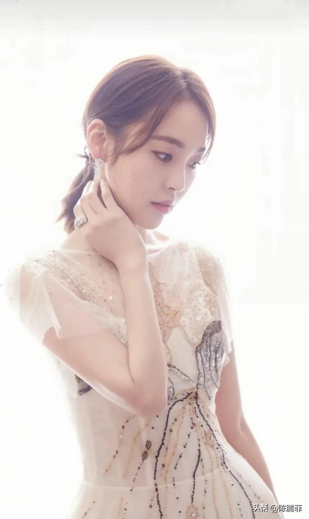 Zhang Jianing is fresh and beautiful, a goddess of healing! - iNEWS