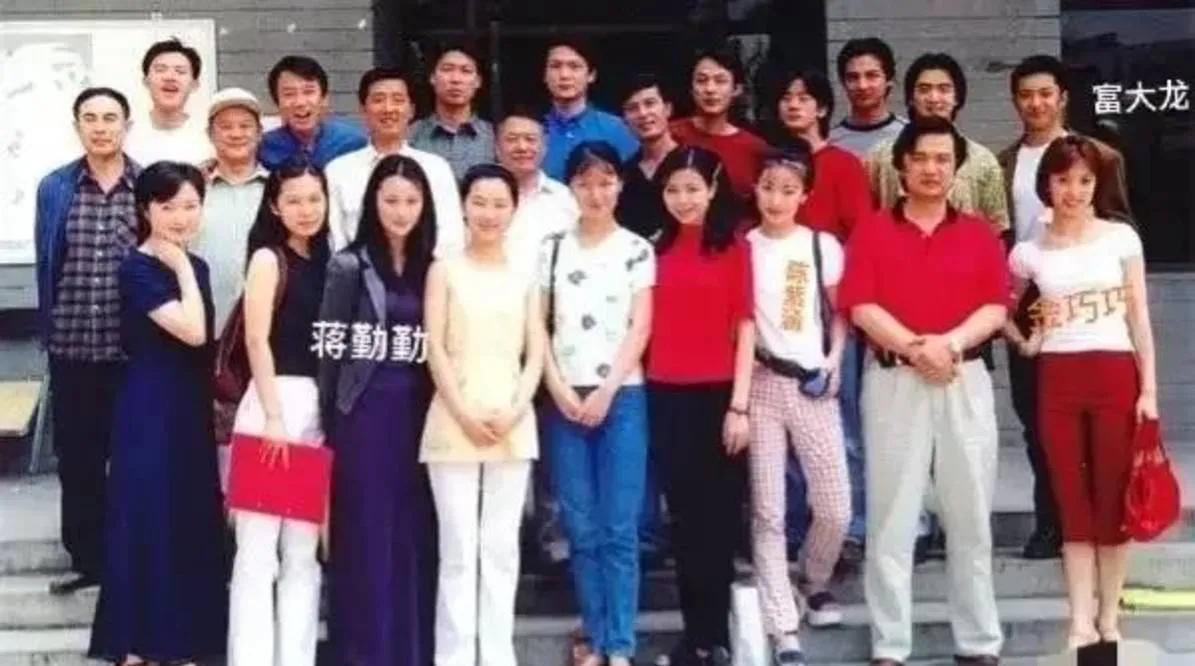 After 16 years of "Yanzhaomen", she made a high-profile comeback ...