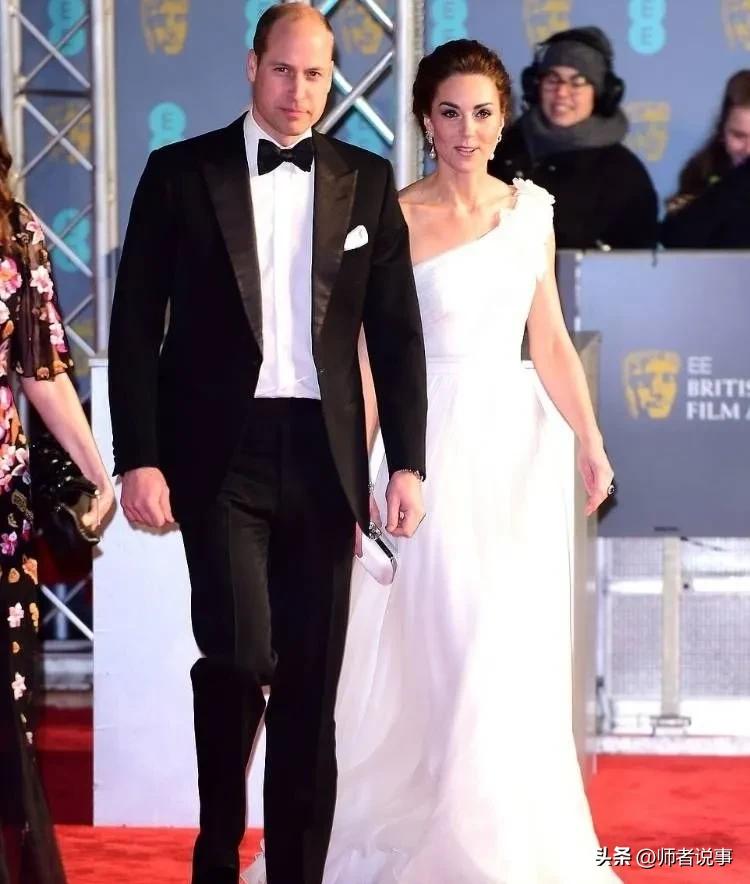 Kate and Rose, on the surface, are harmonious and secretly competing ...