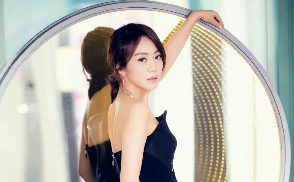 Airing tomorrow night!Jiao Junyan's new drama is finally here, airborne ...