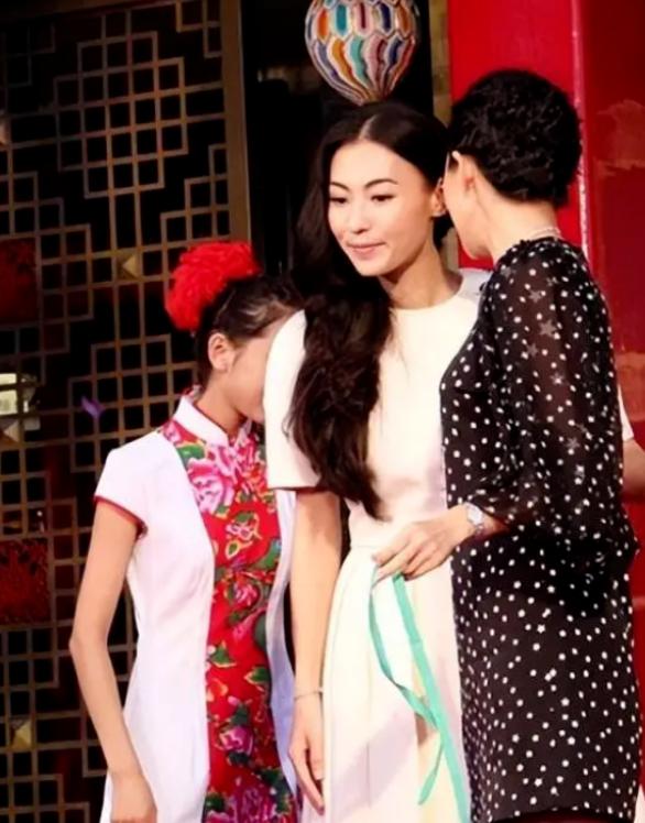 Zhang Ziyi and Cecilia Cheung are in the same frame, who is better in ...