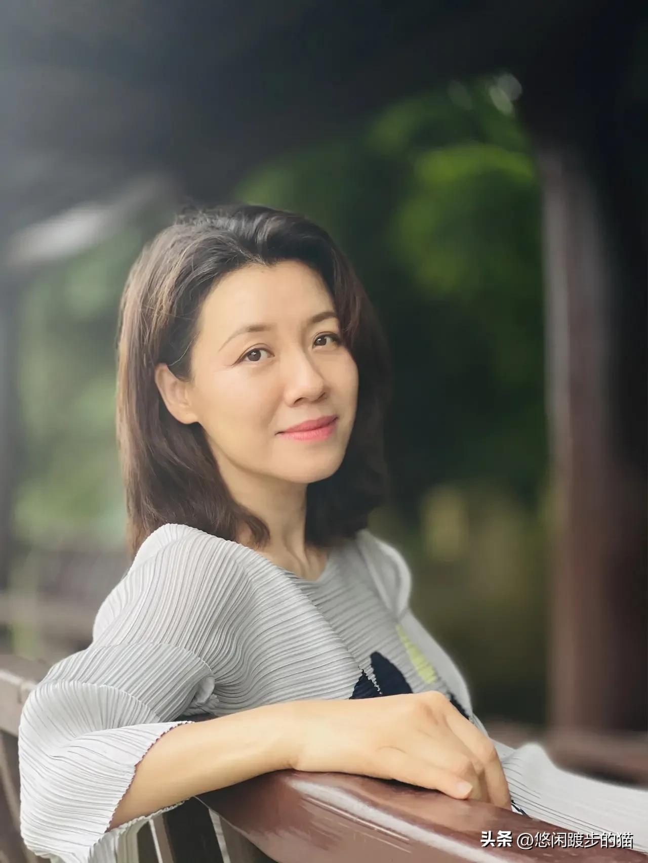 Temperament beauty Liu Lin - iNEWS