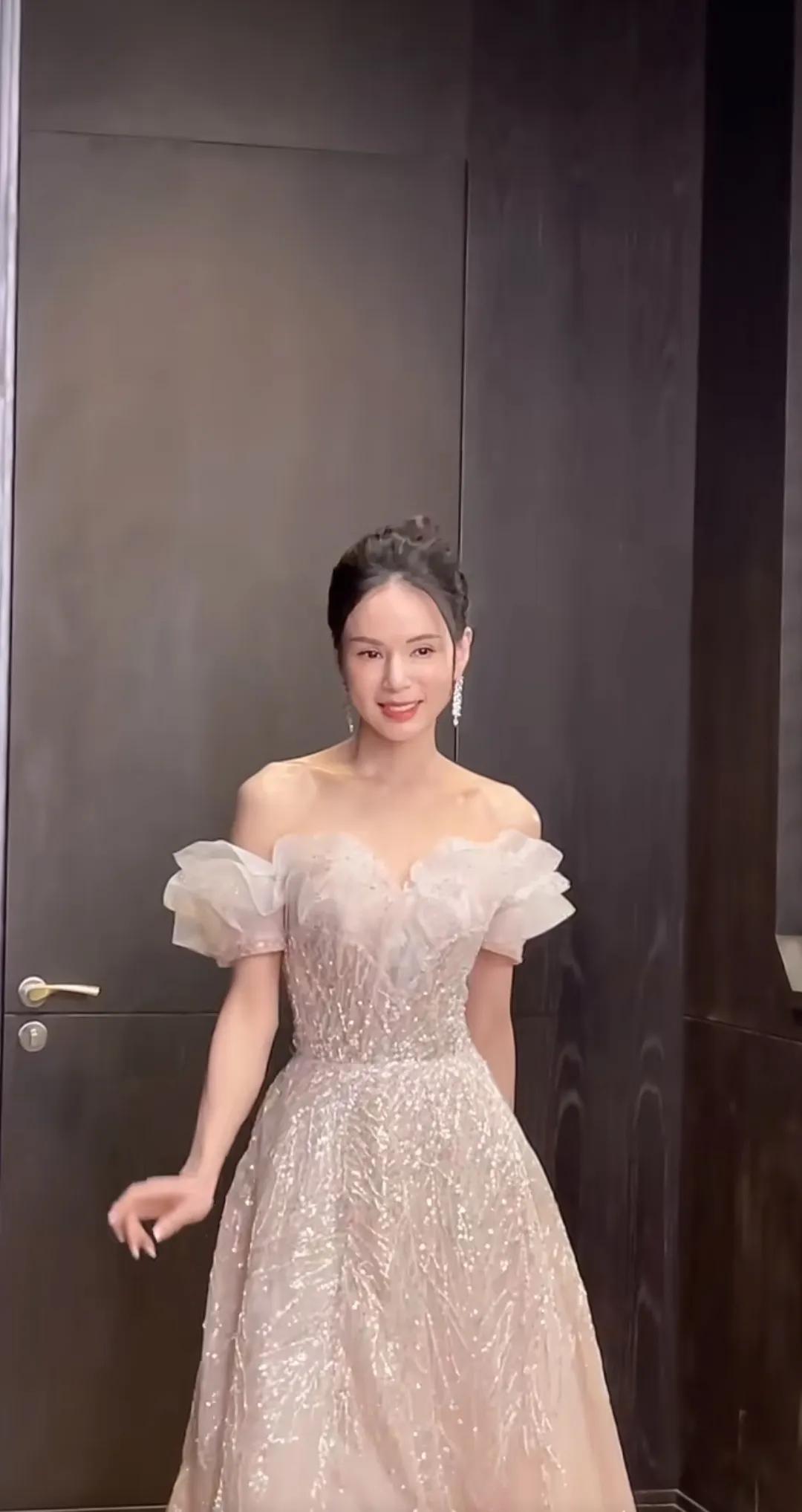 #Li Ruotong - iMedia