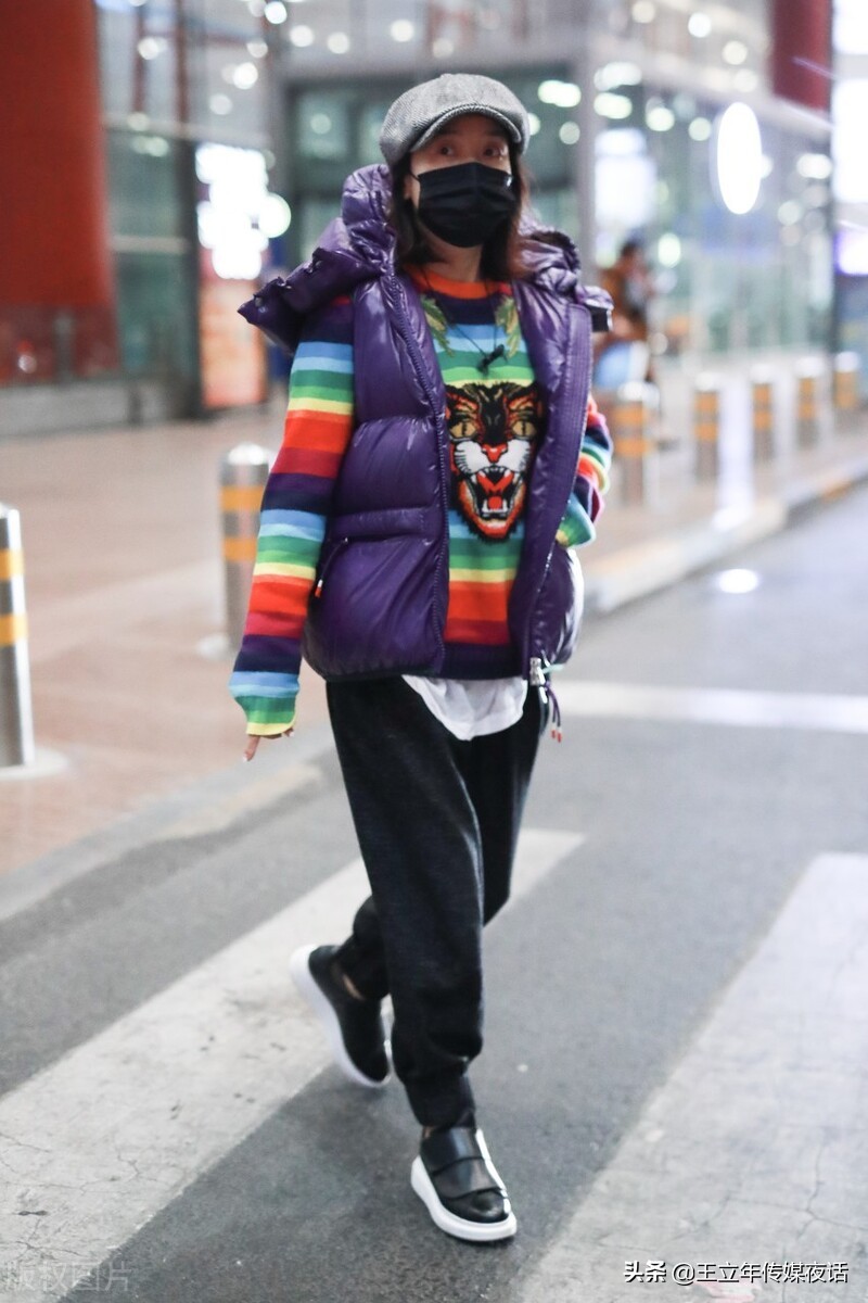 Phoenix legend Linghua Rainbow wears "The Most Dazzling National Style ...