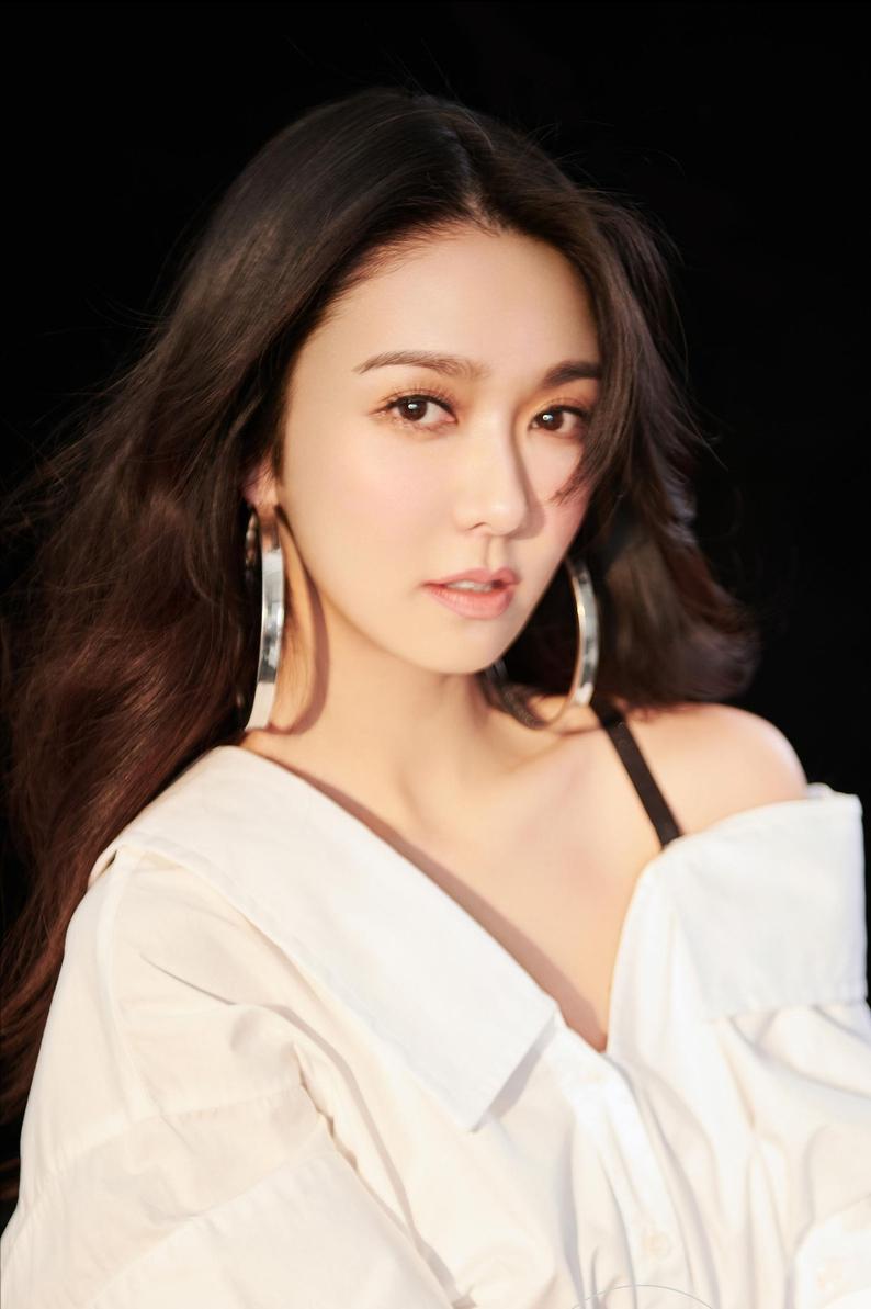 Big beauty Xue Kaiqi: Tall and temperamental, her appearance is not low and she is full of charm ...