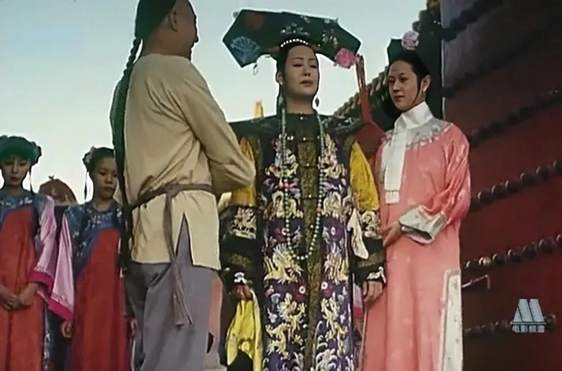 Siqin Gaowa: Maternal beauty is far more important than appearance - iMedia